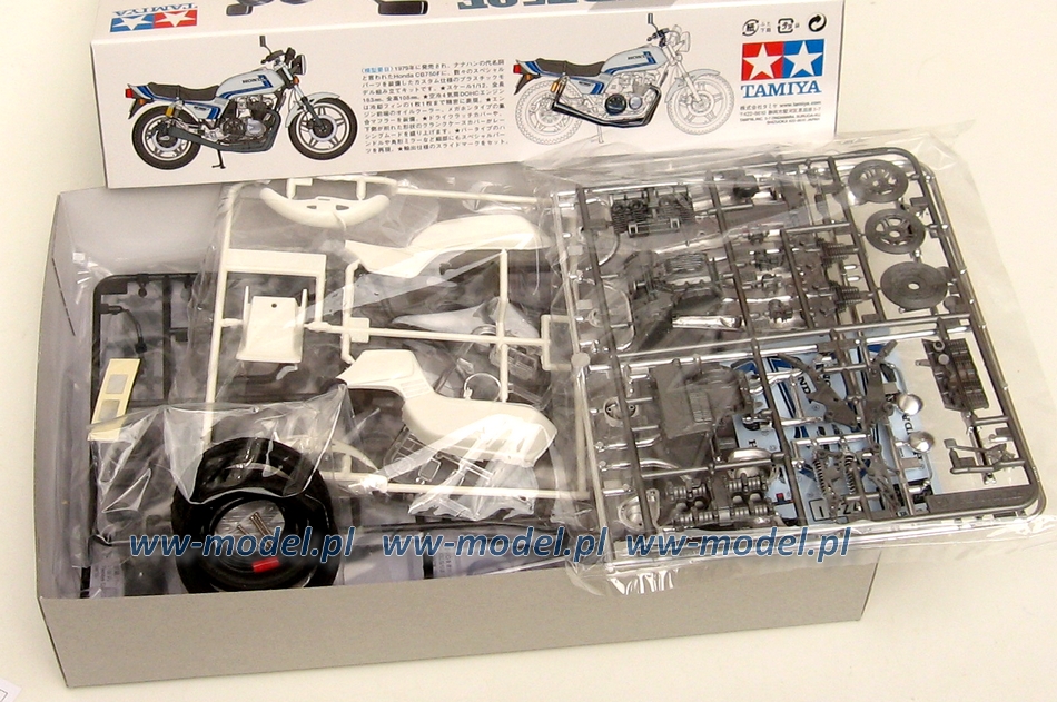 TAMIYA 14066 Honda CB750 F "Custom Tuned" :: Sklep Modelarski ww-model.pl